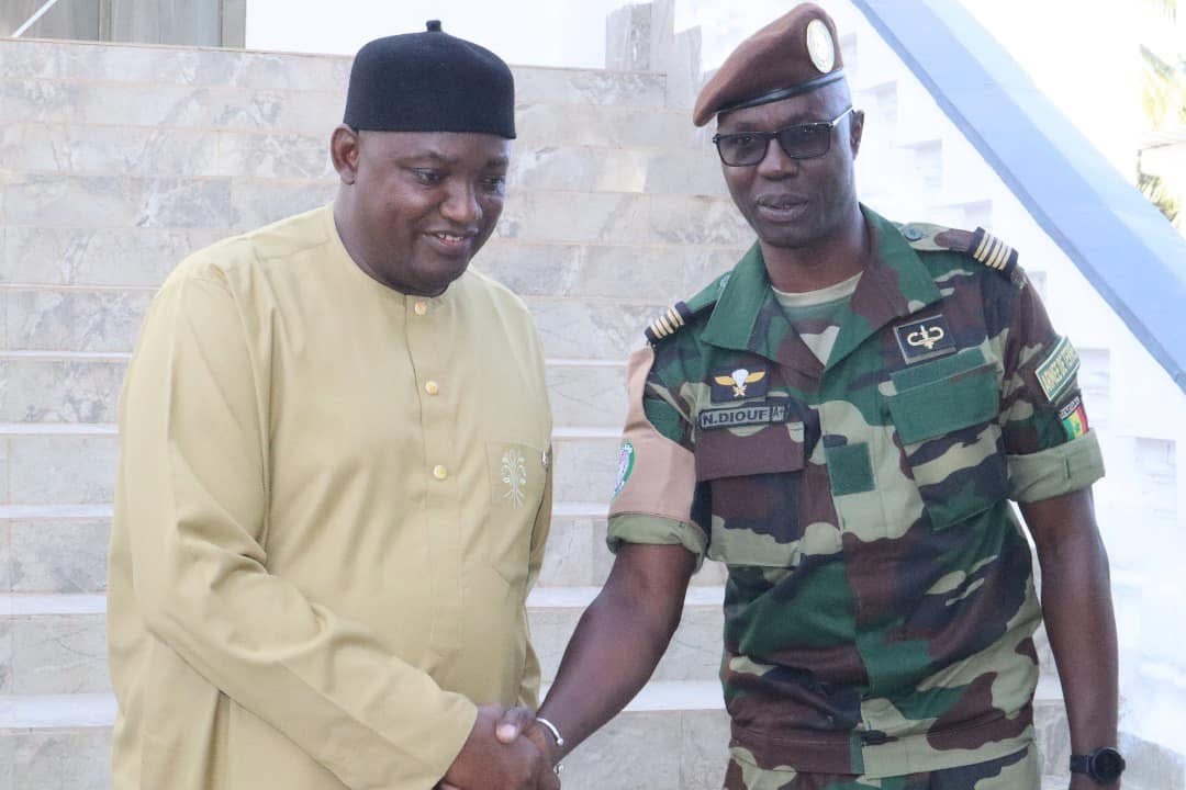 ECOMIG’s New Commander Meets President Barrow at State House – Kerr ...